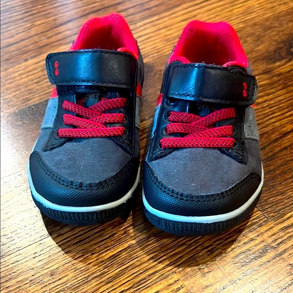 Stride Rite | Shoes | Stride Rite Black And Red Sneakers With Velcro ...
